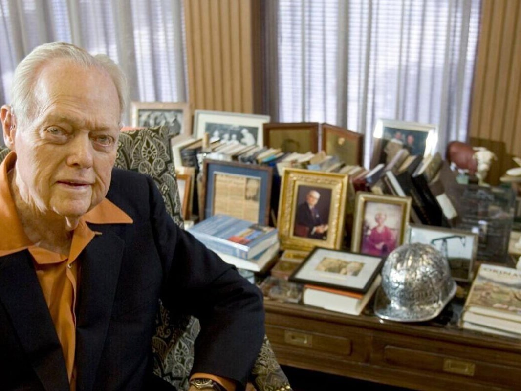 University of Texas Alumnus and Longtime Supporter W.A. ‘Tex’ Moncrief ...